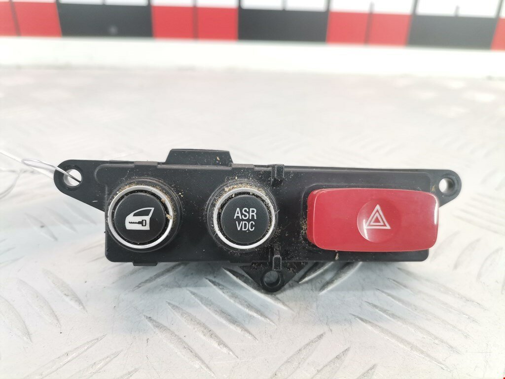 Кнопка аварийной сигнализации Alfa Romeo 159 (939) 156068744 арт. 1064986
