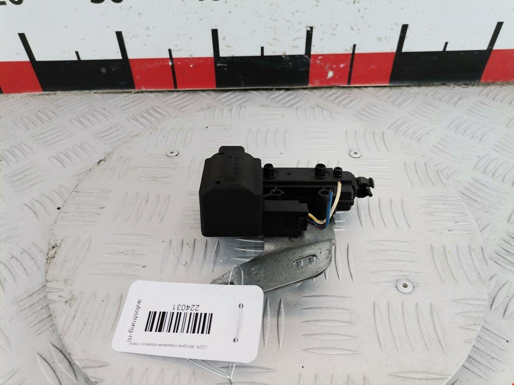 Моторчик открывания кузовного стекла BMW 3-Series (E46) 51358238743 арт. 224031