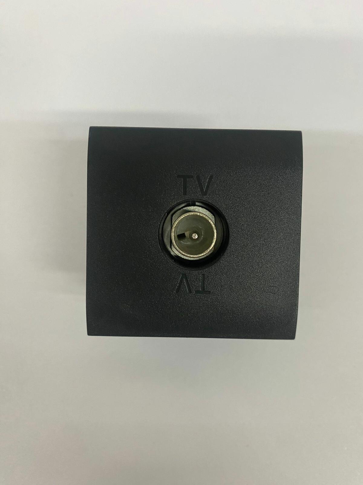 Розетка Bticino "TV", для телевизионного оборудования, двухмодульная, надёжная