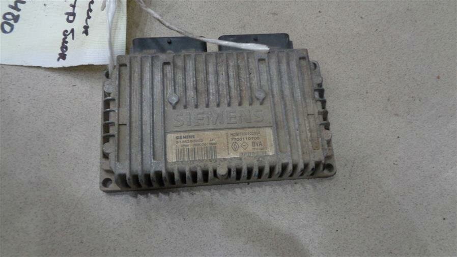 Блок управления двигателем от Renault Scenic 1 1996-2003