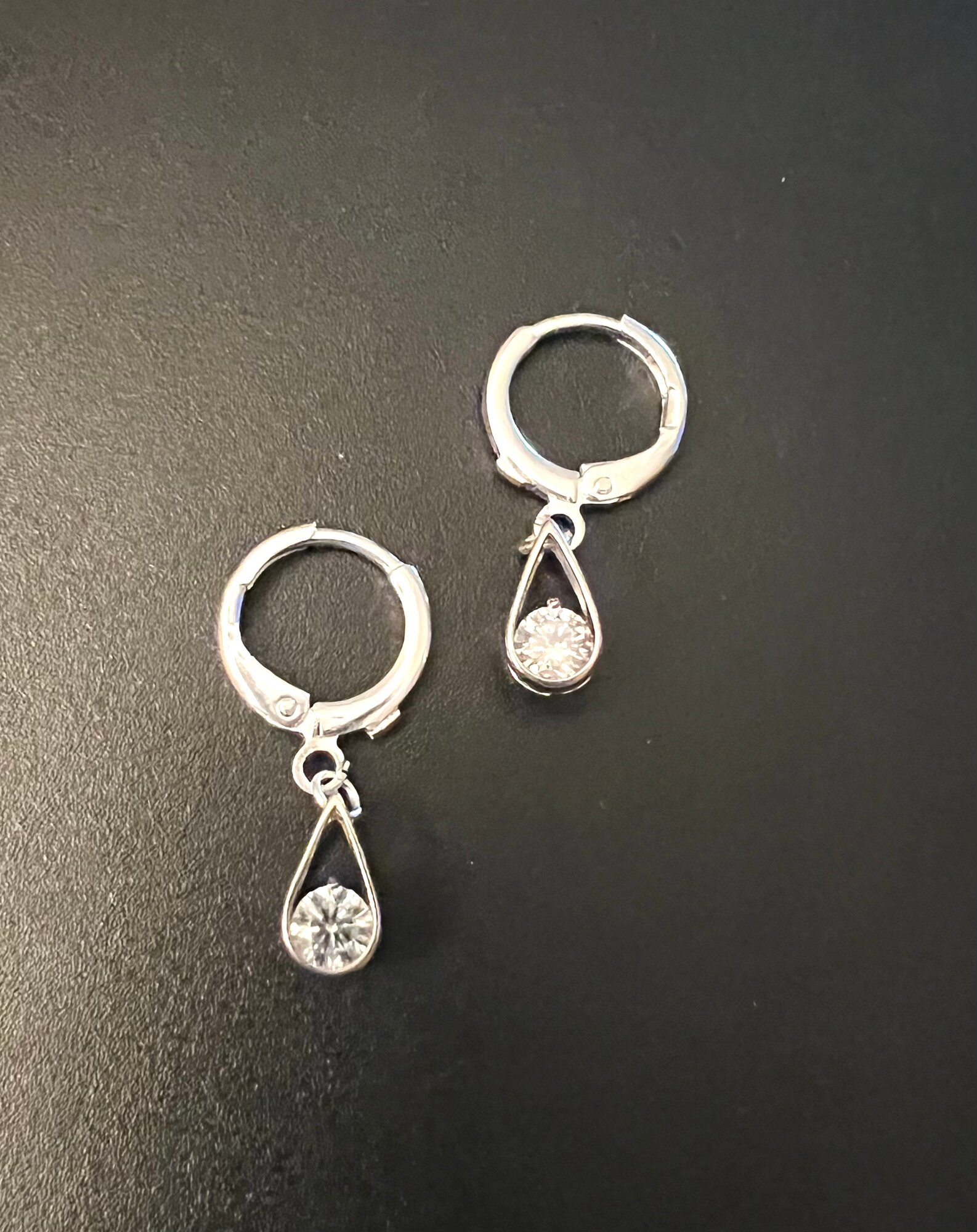 Серьги с подвесками, фианит