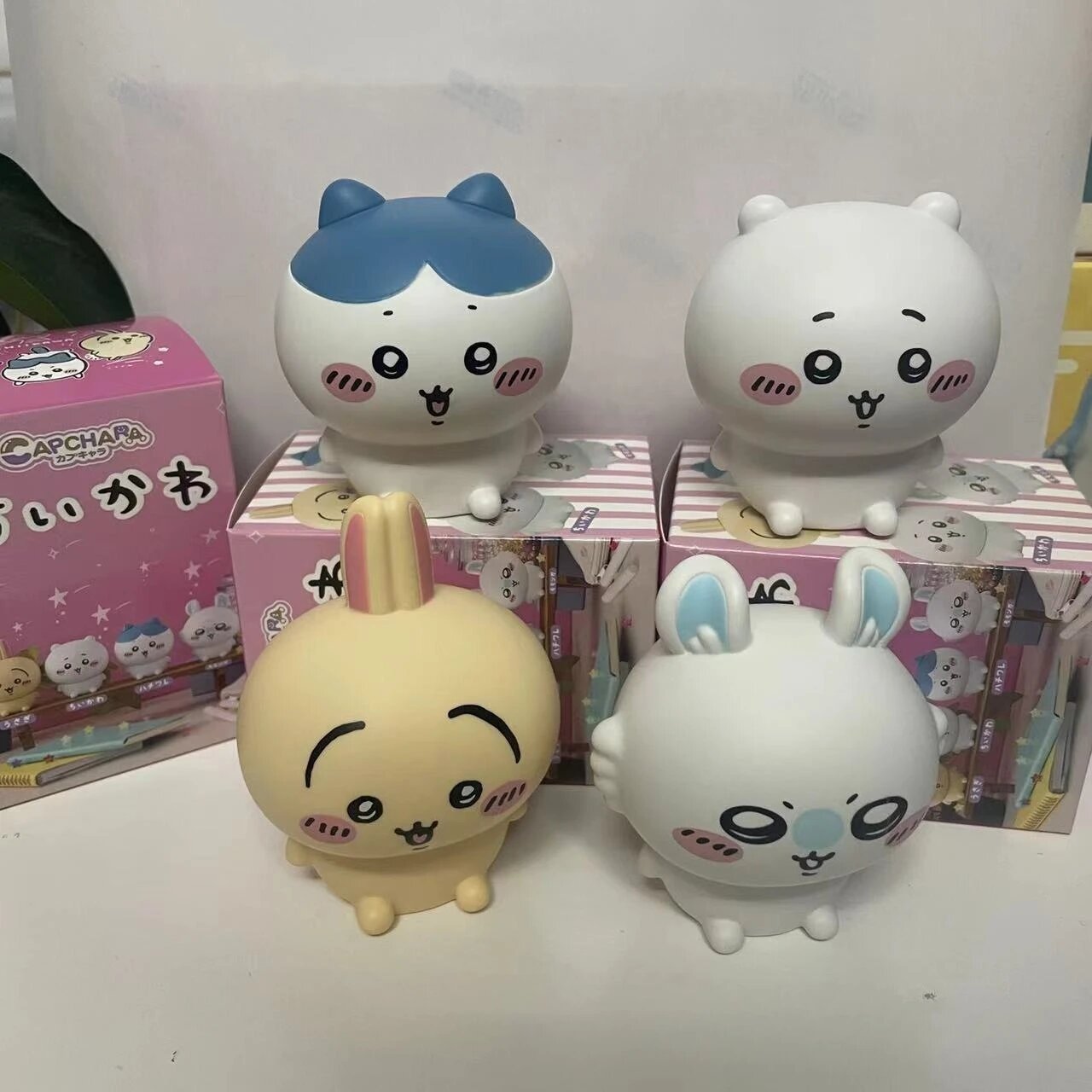 Фигурка JIYI Bandai ПВХ, Random 1pcs-CapAAS — фото 1