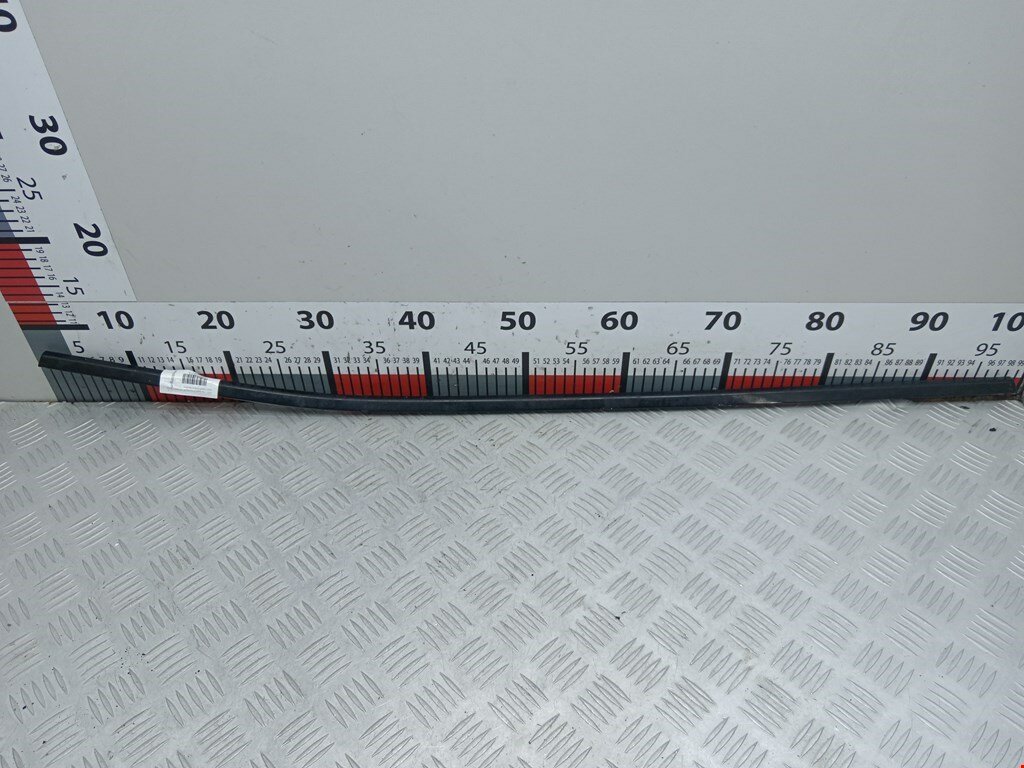 Накладка декоративная (молдинг) стекла двери задней правой BMW 5-Series (E60/E61) 51227115422 арт. 2087271