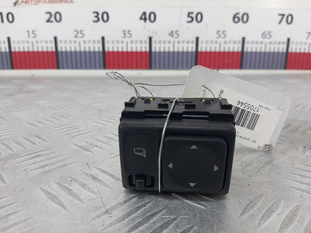 Джойстик регулировки зеркал Nissan Note (E11) 25570CT00B арт. 1705544