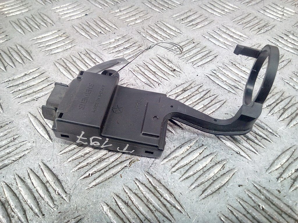 Иммобилайзер Chrysler Voyager 3 04686363AE арт. 470615