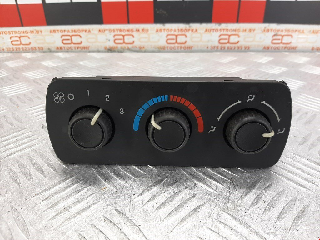 Блок управления печки (климат-контроля) Chevrolet Tahoe (GMT800) 15112018 арт. 752216