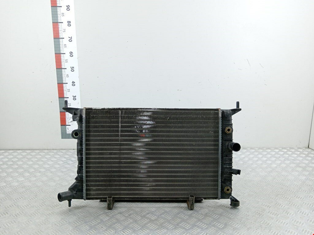 Радиатор основной Opel Vectra B 90499823 арт. 2099258
