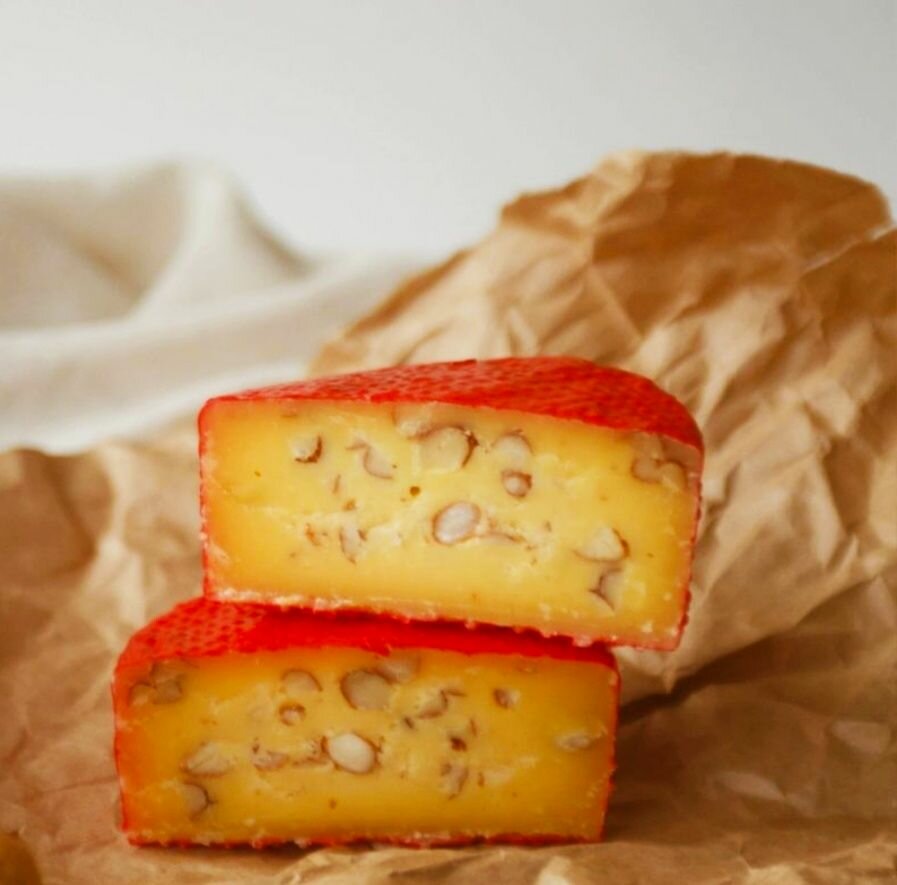 *Качотта с миндалем* сыр ручной работы 1кг.