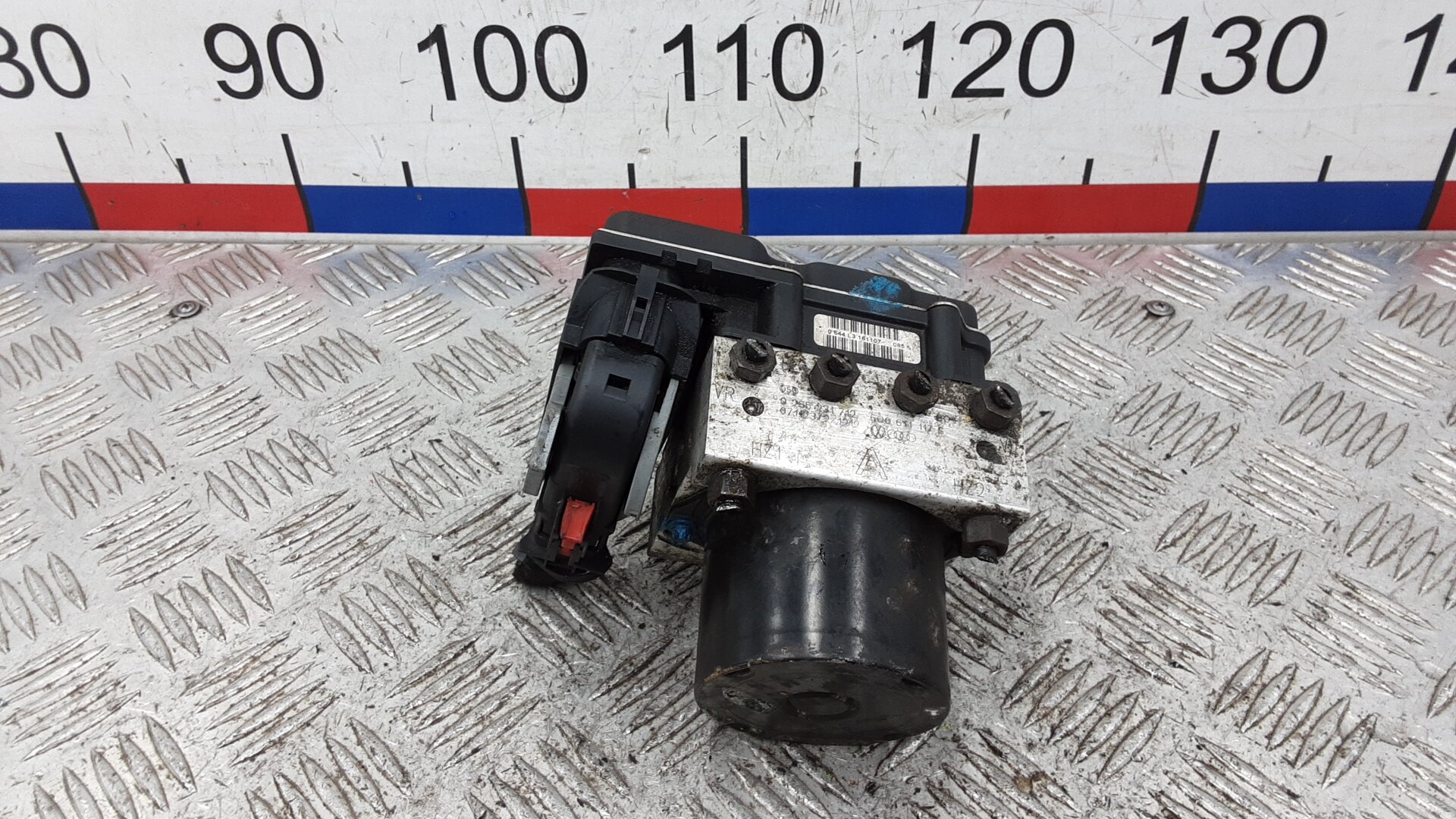 Блок ABS VOLKSWAGEN POLO 4 (9N)