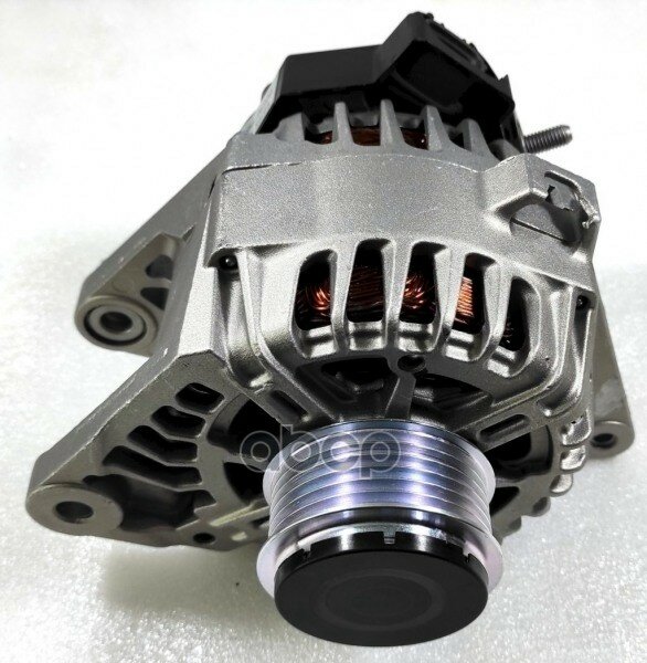 Генератор HYUNDAI i40 (12-), ix35 (13-) KIA Soul (13-) (120A,13.5V) OE Hyundai-KIA арт. 37300-2E300