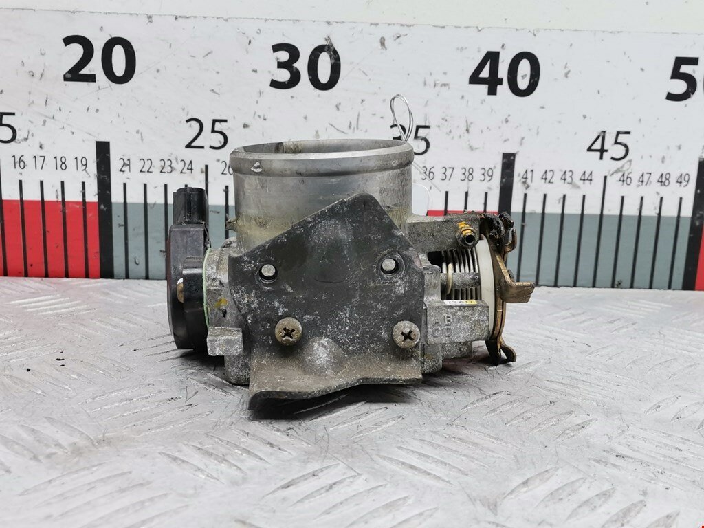 Заслонка дроссельная Honda Civic 7 16400PLCJ01 арт. 1921186