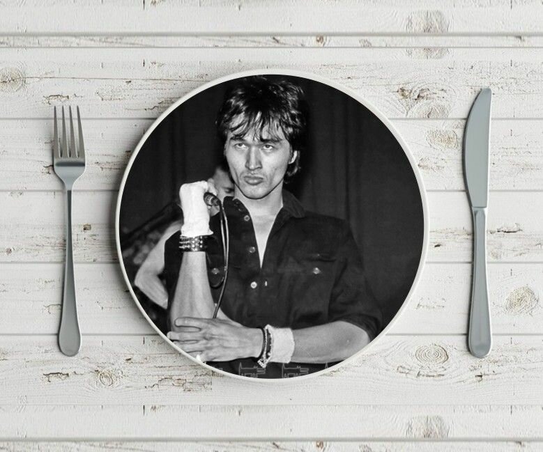 Тарелка Кино, Виктор Цой №17