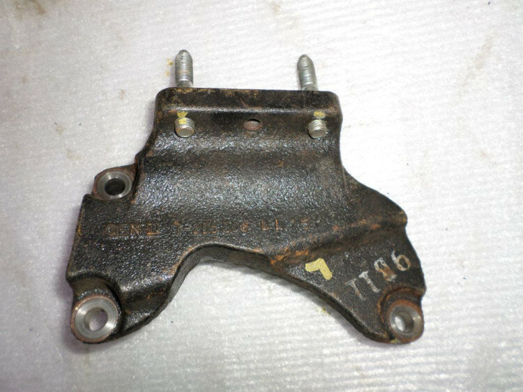 Кронштейн двигателя правый 96965397 96465365 GEN III Шевроле Авео с МКПП с F14-16D4 U407 SS15