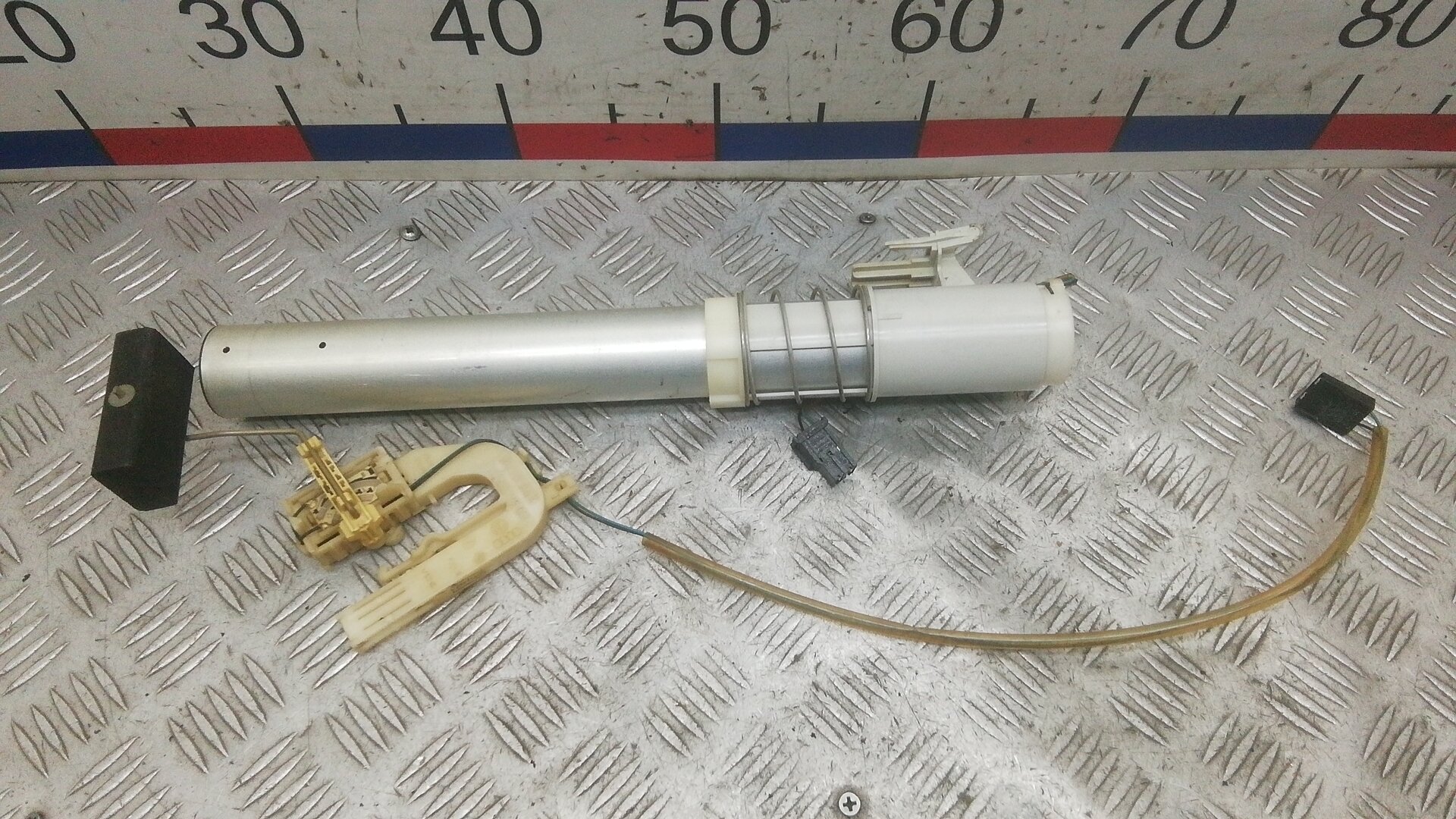 Датчик уровня топлива VOLKSWAGEN PHAETON 1, Номер 3D0919673L, 3D0919673M