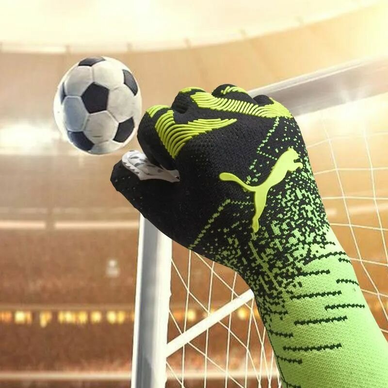 Профессиональные перчатки футболиста детские №6 латексные нескользящие дышащие