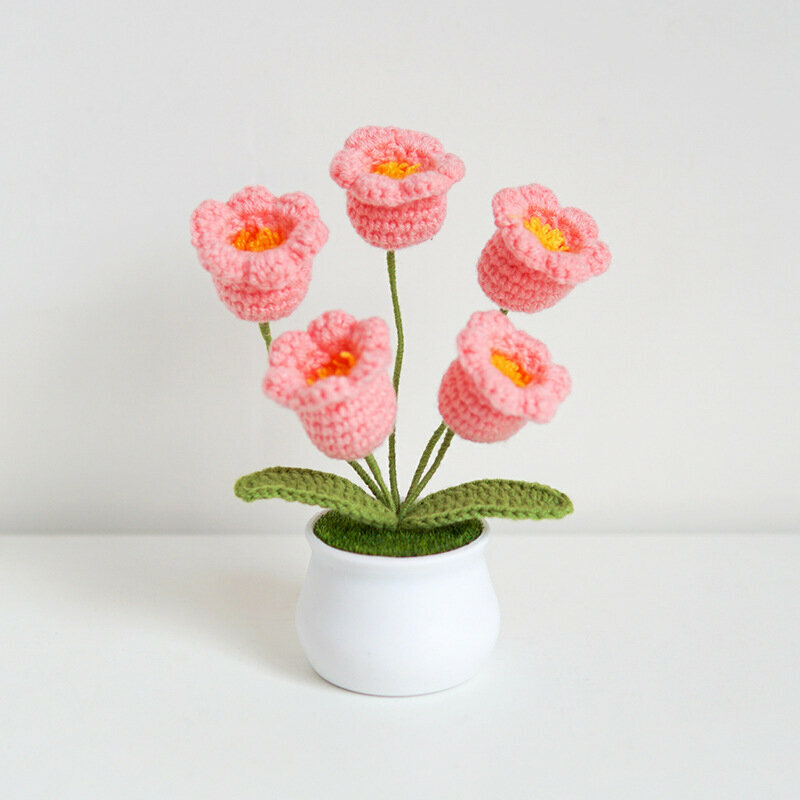 Вязаная композиция "5 ландышей" в горшке (ручная работа, интерьерный декор)