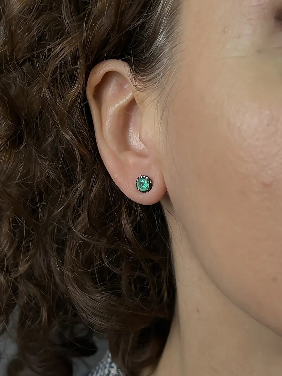 Серьги пусеты, желтое золото, 585 проба, бриллиант, изумруд