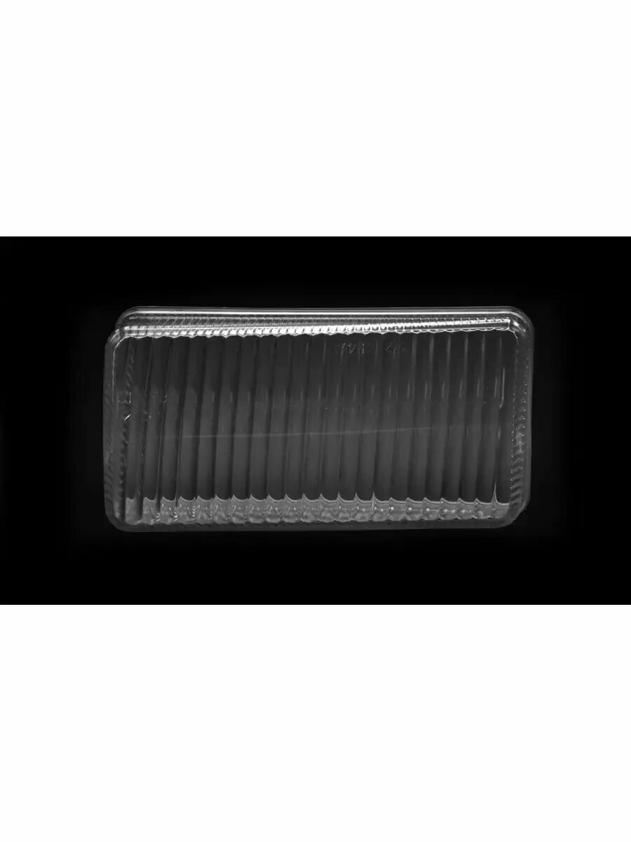 Стекло ПТФ правое Audi 100(C3) 1982-1988