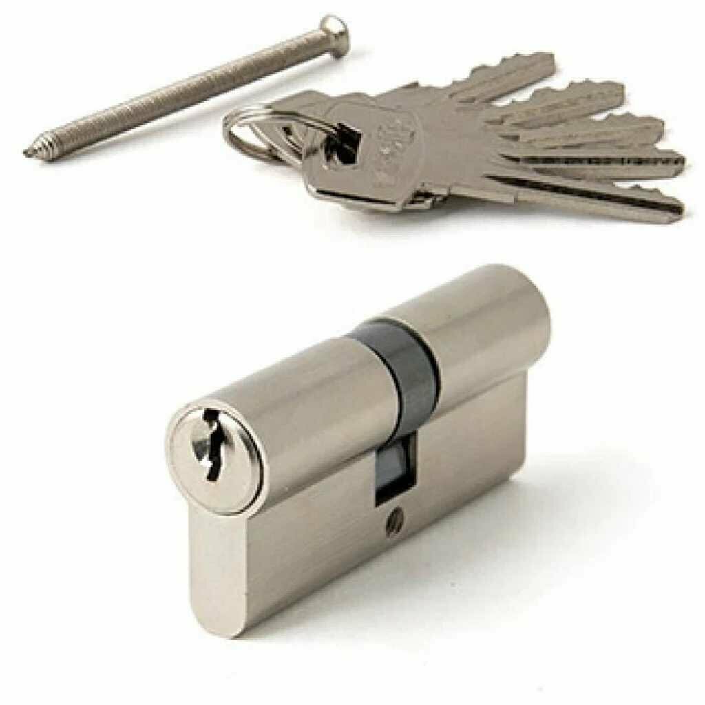 Личинка замка двери Vanger, YC-70(30C/40)-C-CR, 30582, чугун, 70 мм, с заверткой, хром/никель