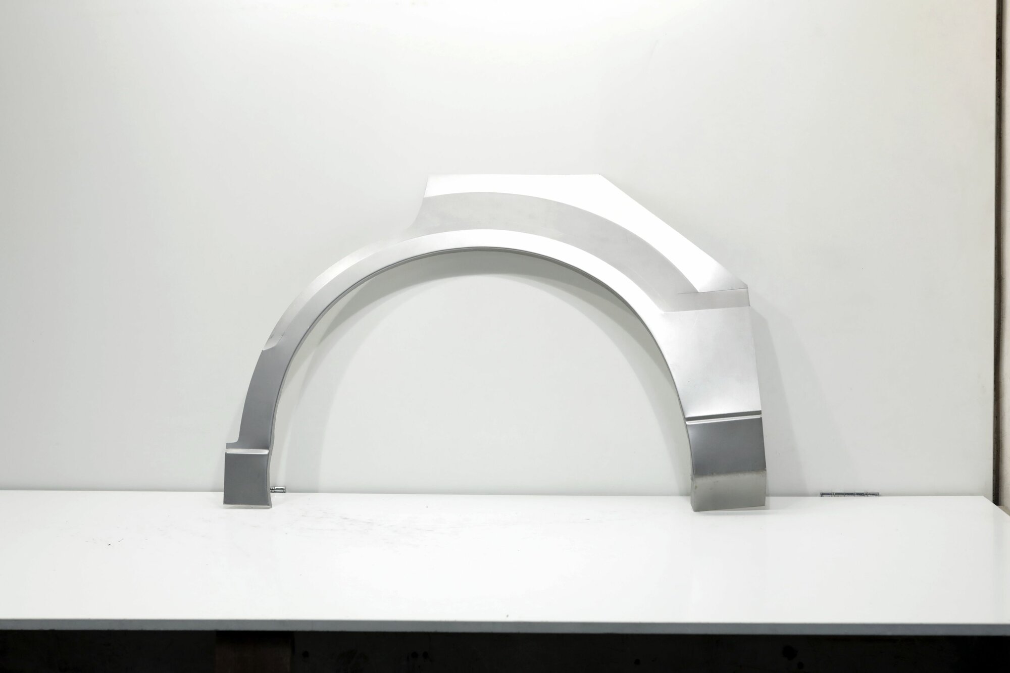 Арка ремонтная задняя левая для Mitsubishi Galant 8 (EA) для Европы 1997-2003 (митсубиси /митсубиши галант 8), тип кузова - седан , оцинкованная цинк сталь 1 мм