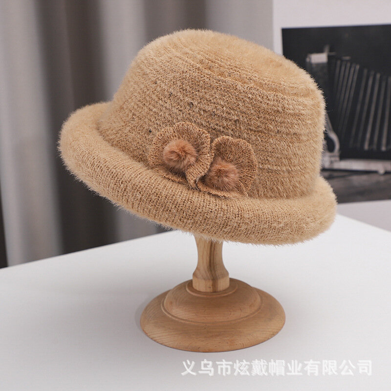 Шапка для женщин