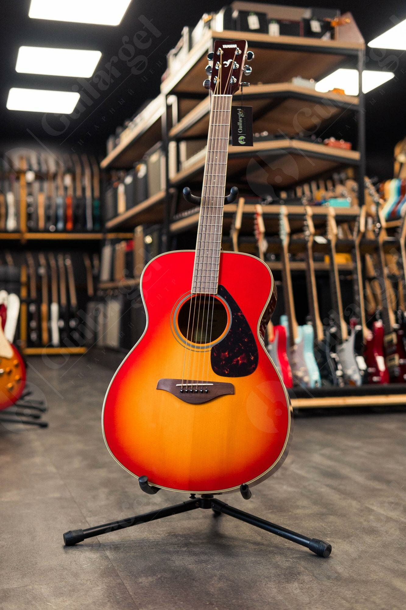 Акустическая гитара Yamaha FS820 AB