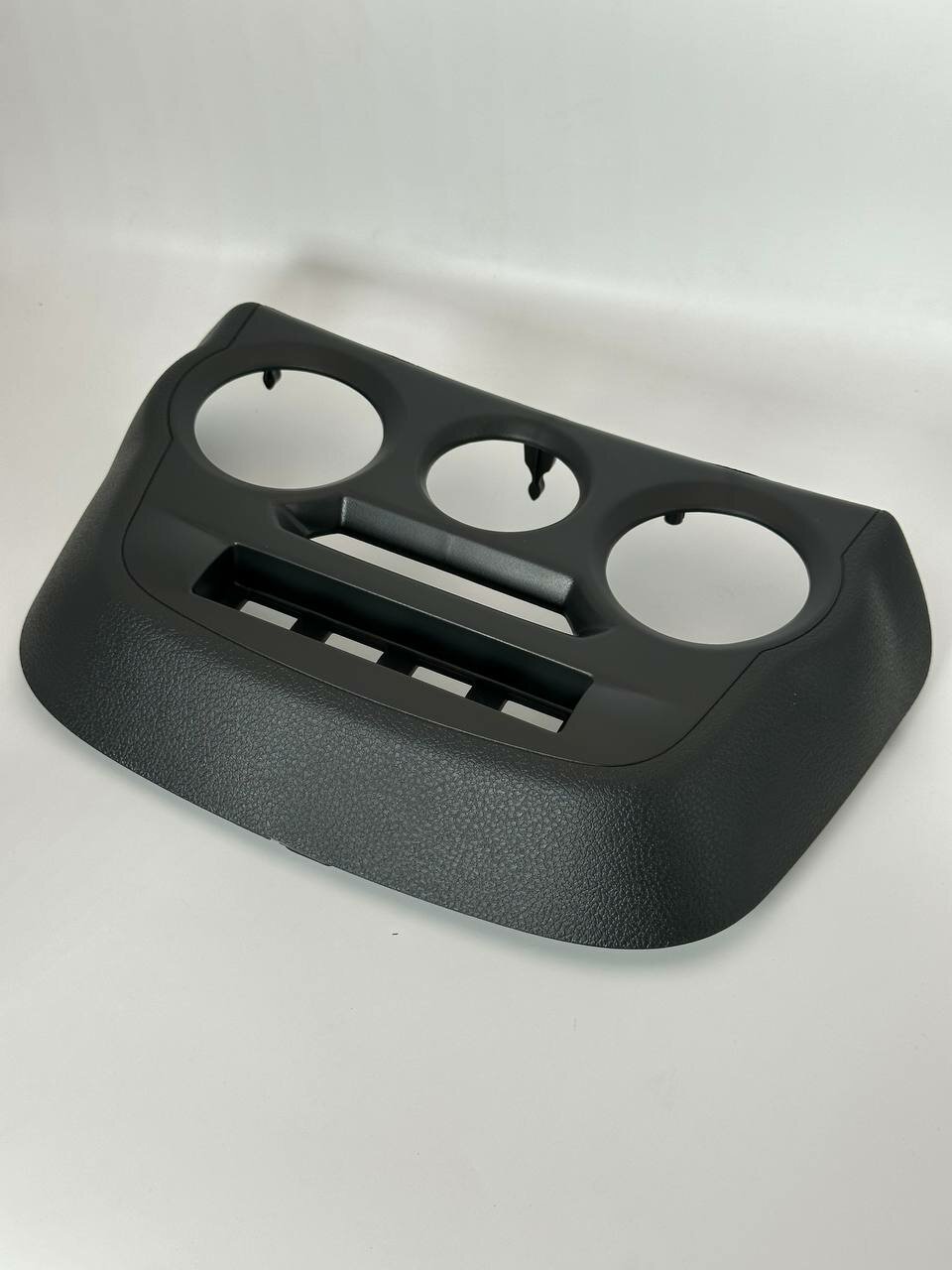 Накладка на панель приборов Лада Гранта/ Калина 2 (под 4 кнокпки) оригинал