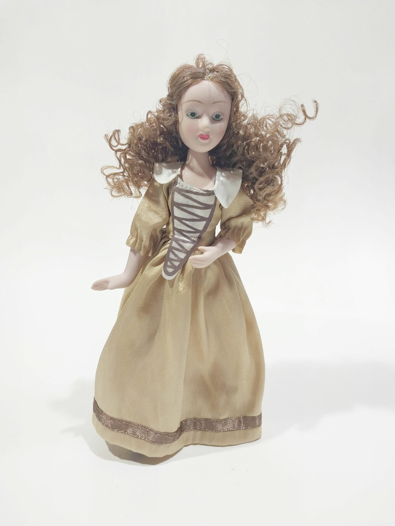 Кукла коллекционная Констанция Бонасье ("Три мушкетёра" Александр Дюма(отец)