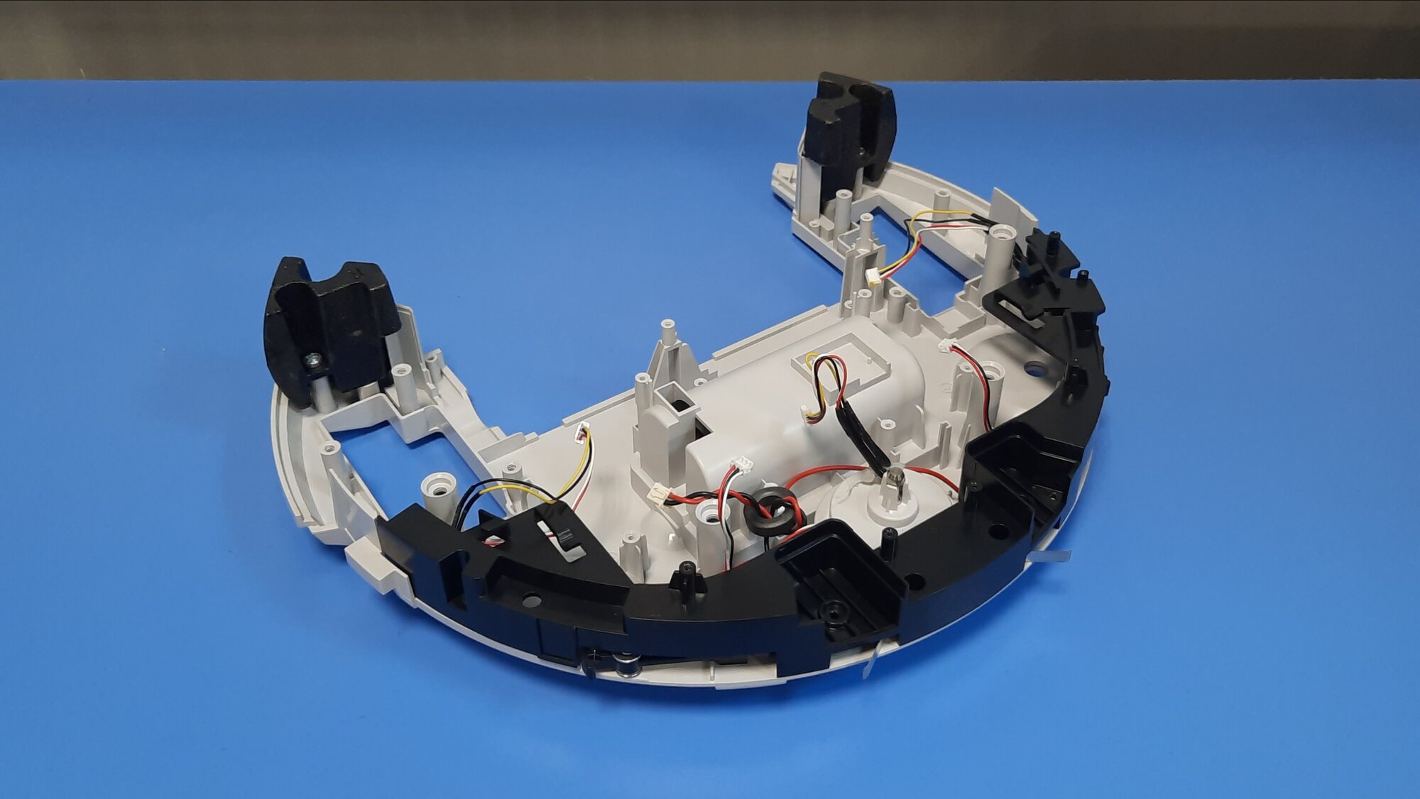 Корпус (шасси) с датчиками робота-пылесоса Tefal RG7387WH