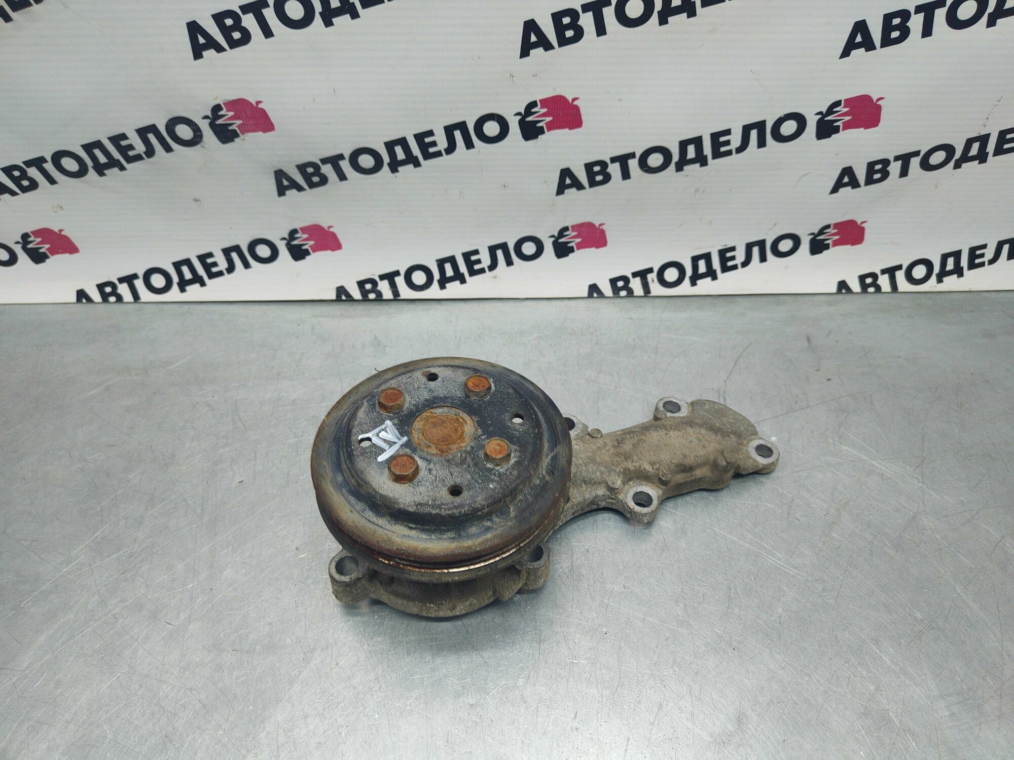 Помпа Nissan Sunny FB15 2000 г.в