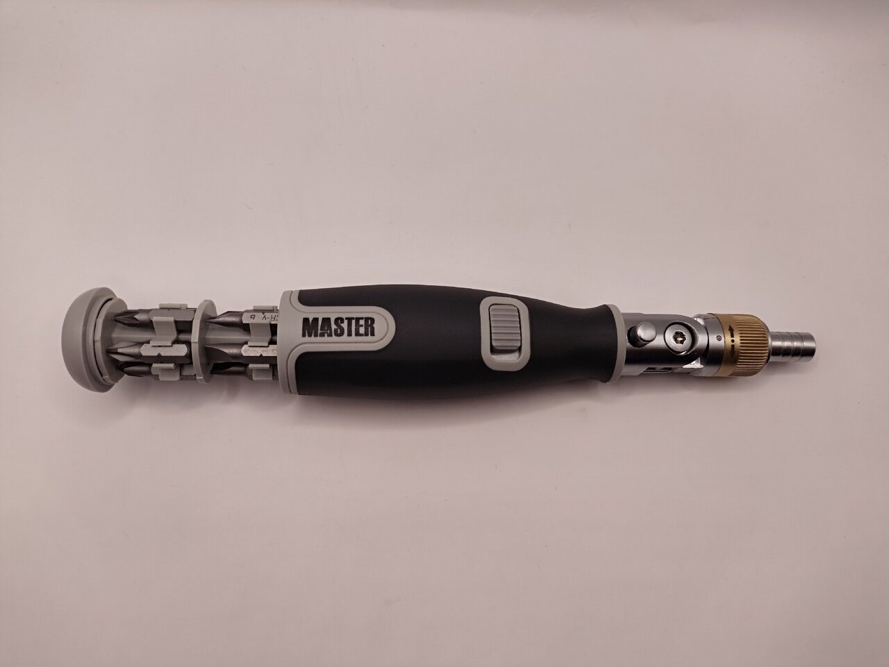 Многофункциональная комбинированная отвёртка 10 в 1 с рулевой головкой, с набором инструментов для ручной разборки.