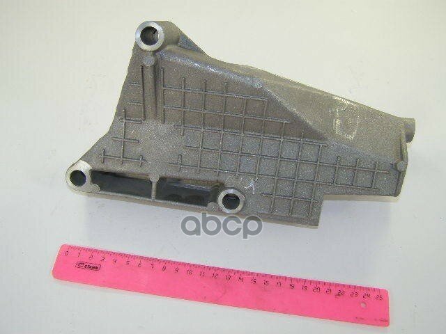 Кронштейн подушки двигателя 1118 калина R LADA арт. 11180100115700