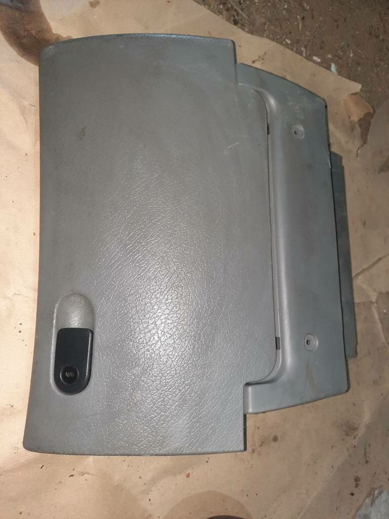 Бардачок Opel Vectra B рест. 2002 90503555