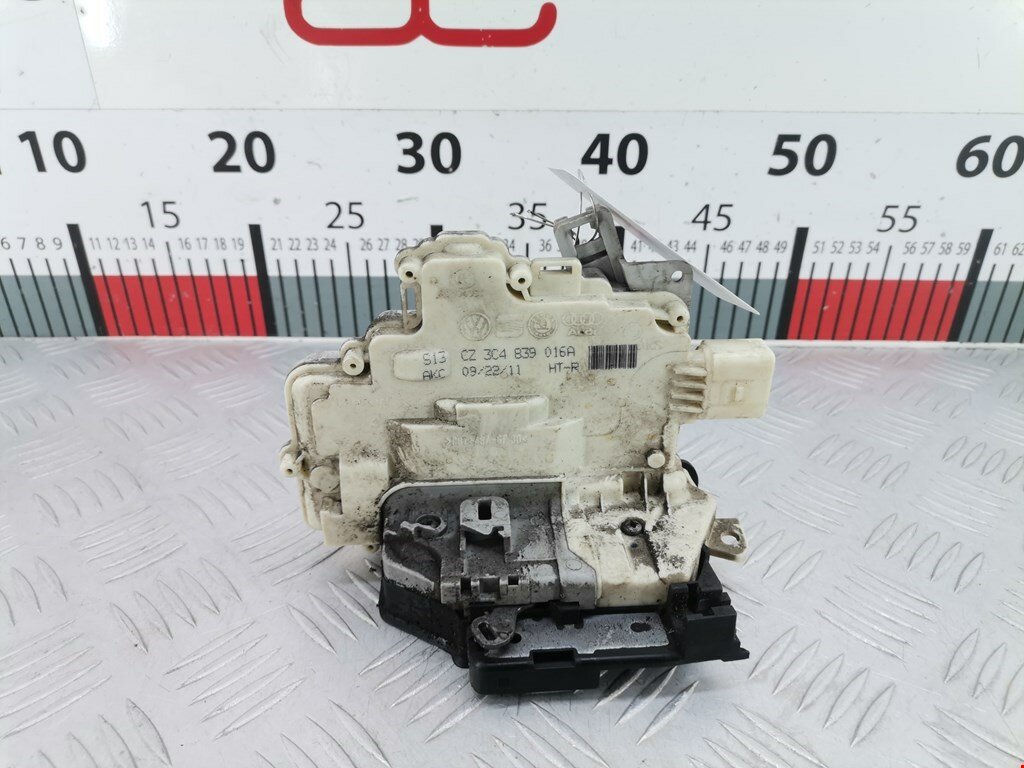 Замок двери задней правой Volkswagen Passat 7 3C4839016A арт. 1970033