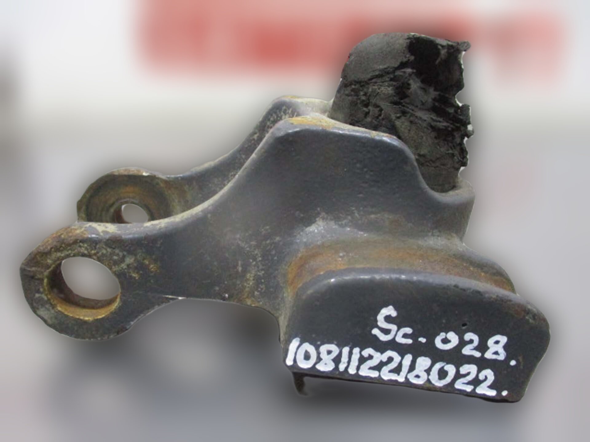 Кронштейн переднего амортизатора нижний SCANIA P, R, G