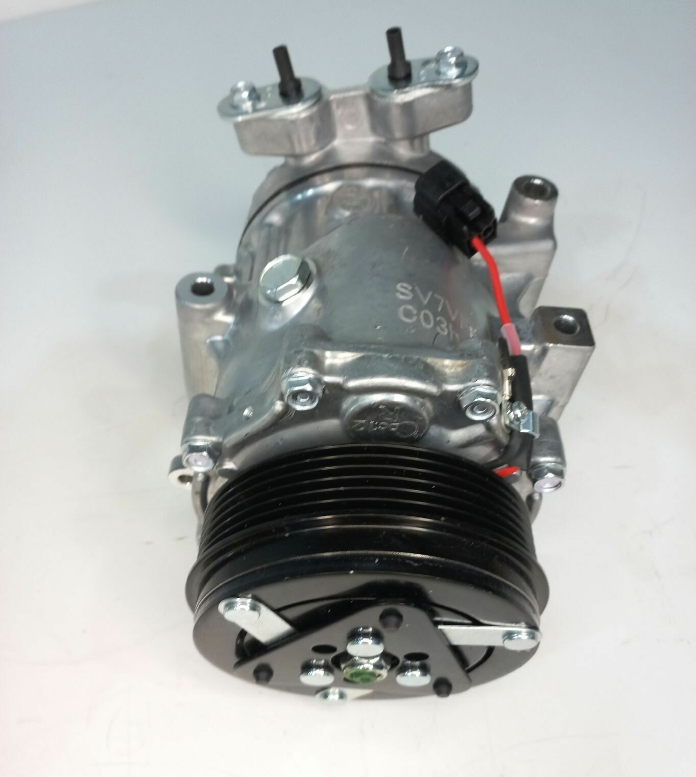 Компрессор кондиционера Changan CS35 [1.6 16V 4AT внедорожник] H15T0141330