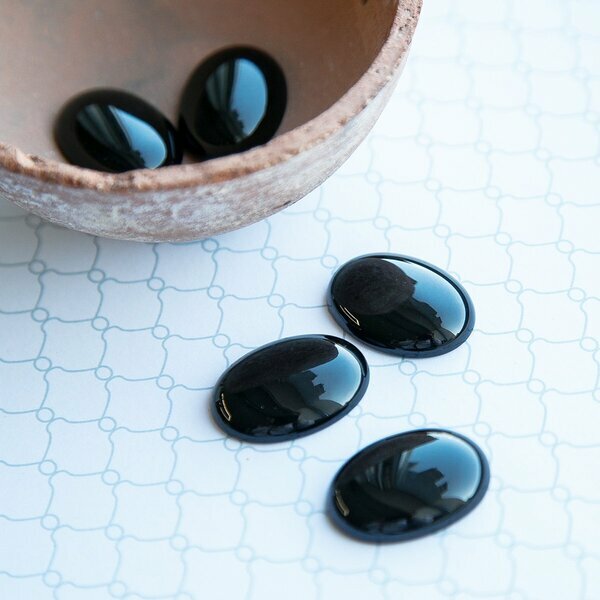 Кабошон Агат 1 шт, овальный, цвет черный, размер 30x22x7 мм