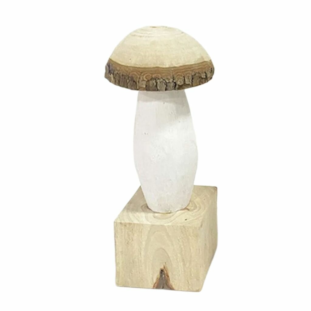 Деревянный декоративный гриб с фигуркой из серебряных блесток для украшения