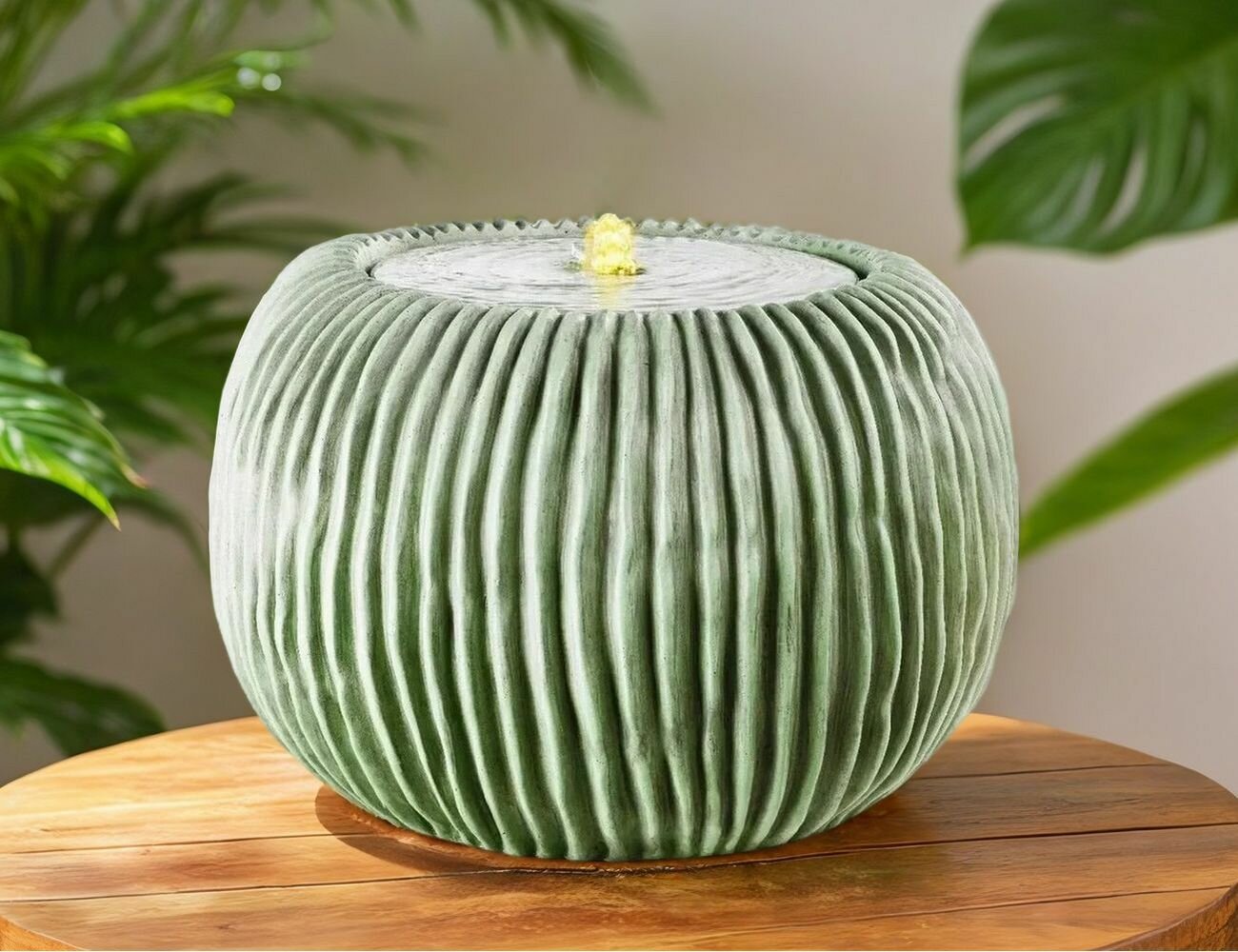 Декоративный садовый фонтан солерно, искусственный камень, эвкалиптовый, тёплая белая LED-подсветка, 56х36 см, Kaemingk (Lumineo) 892790