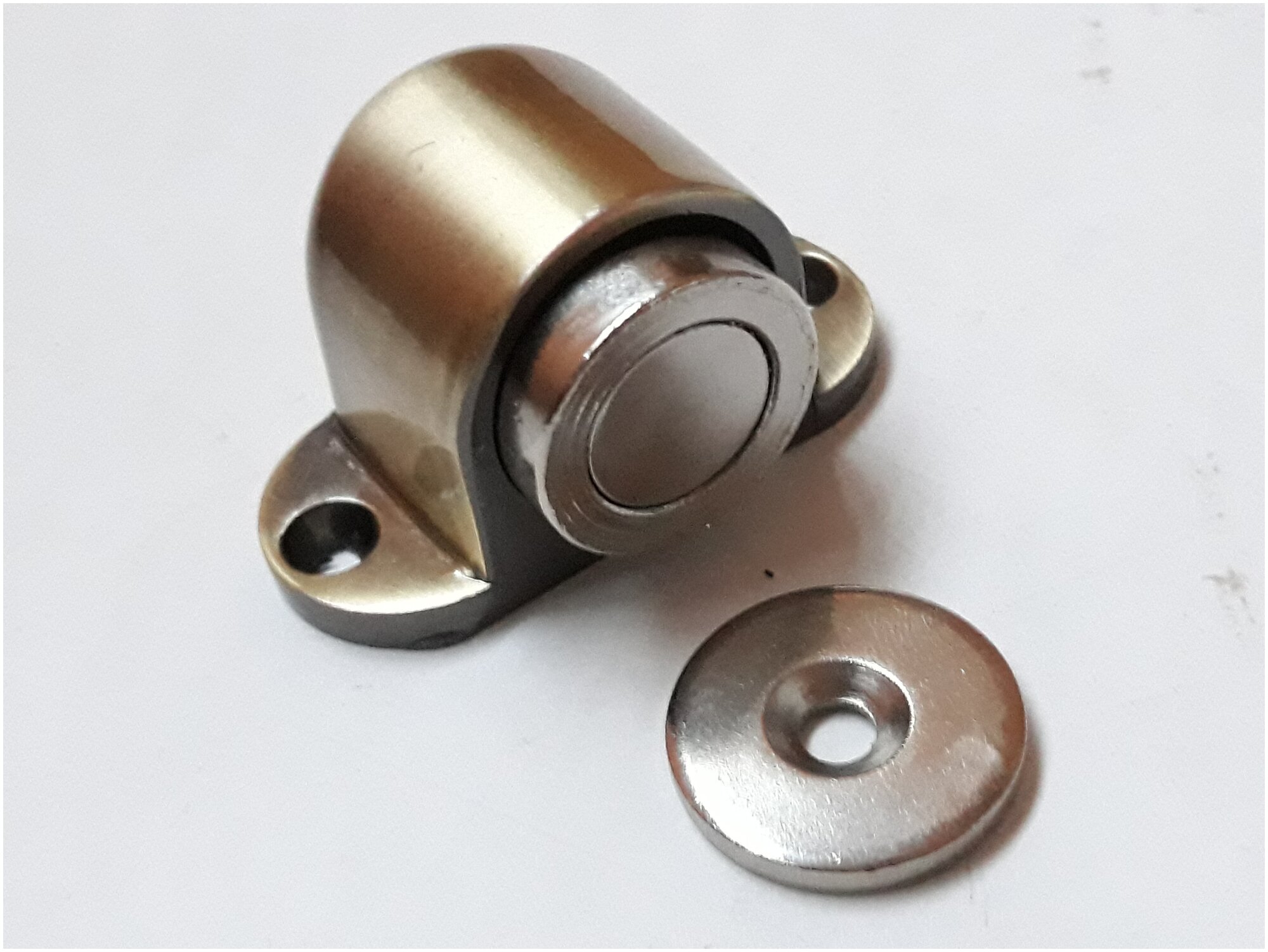 Ограничитель магнитный дверной " Бочонок" ( цвет " бронза") Поштучно.