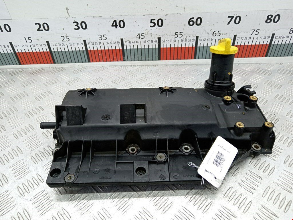 Крышка клапанная Renault Clio 2 арт. 2077760
