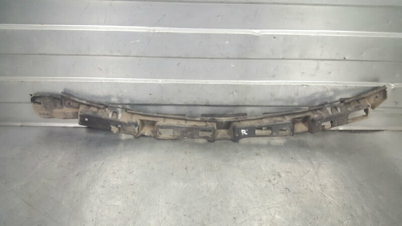 Кронштейн (крепление) бампера задний Opel Astra 331883181