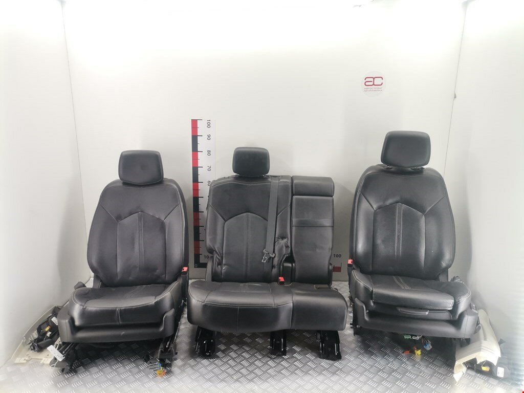 Салон (комплект сидений) Cadillac SRX 2 22789682 арт. 1469744