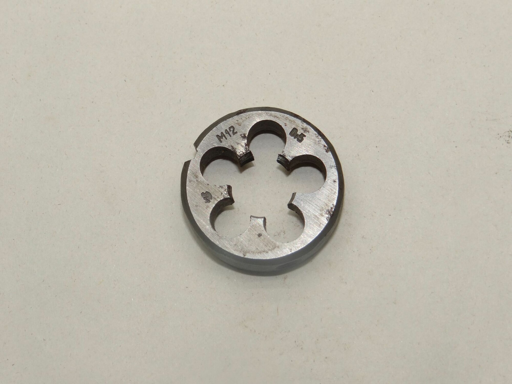 Плашка М12х0,5 d 30мм