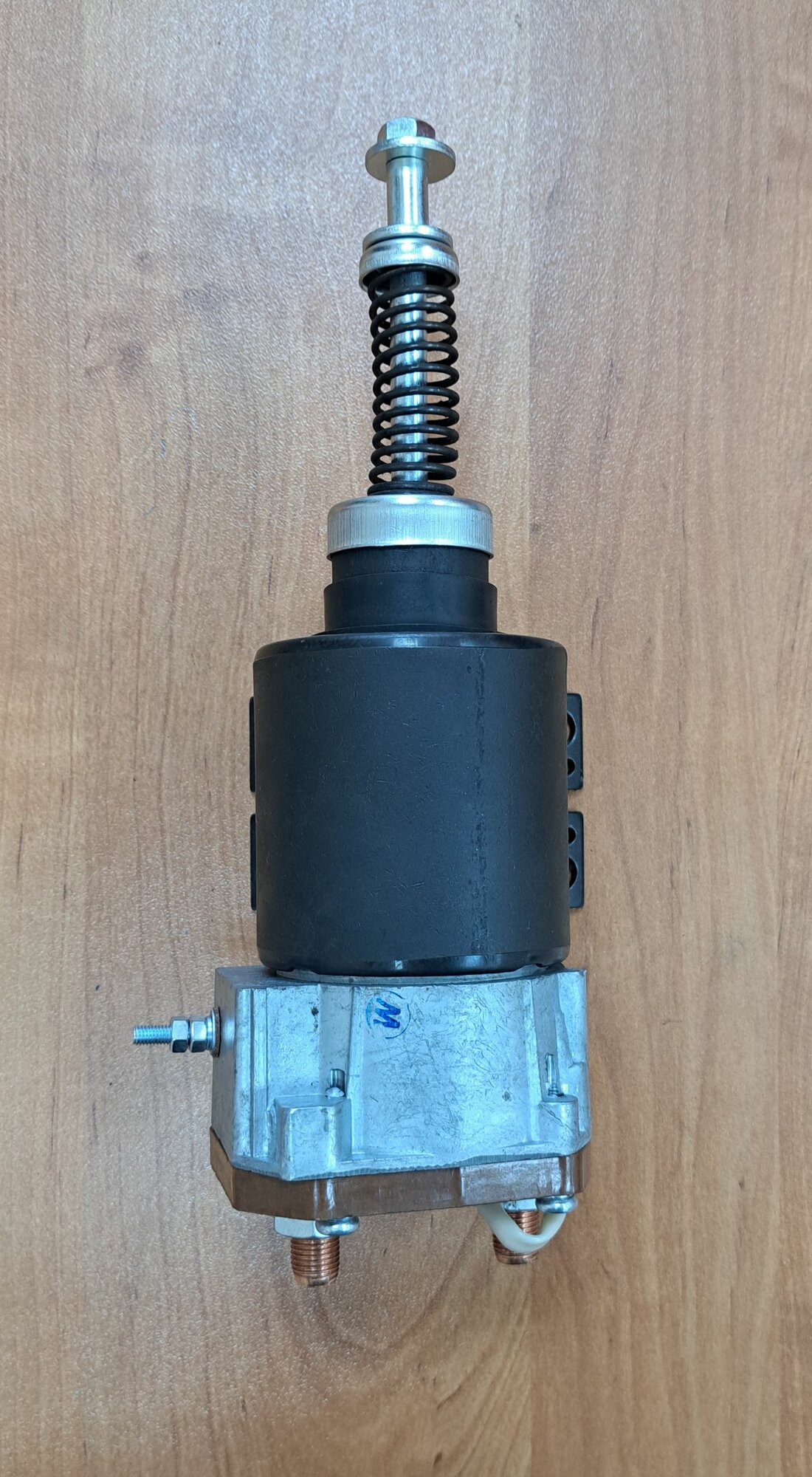 25.3708800ВТ Реле втягивающее стартера применим к МАЗ СТ2501.370800-01/21/31/40