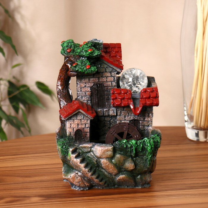 Фонтан "Дом на пригорке" 10х14х19 см (с подсветкой)