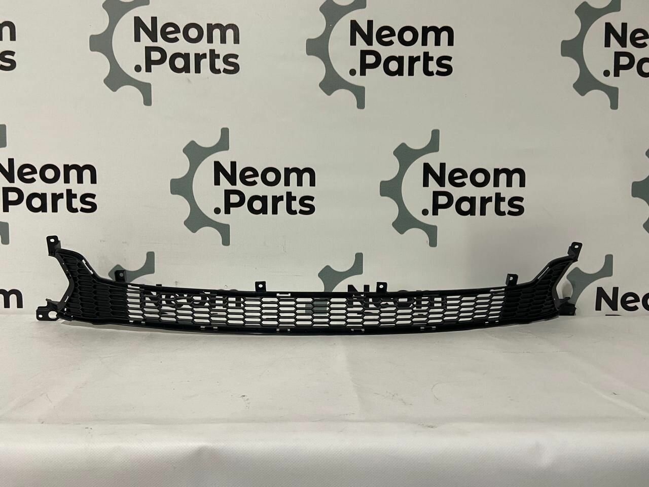 Решетка бампера центральная Kia Ceed 2 JD 12-15