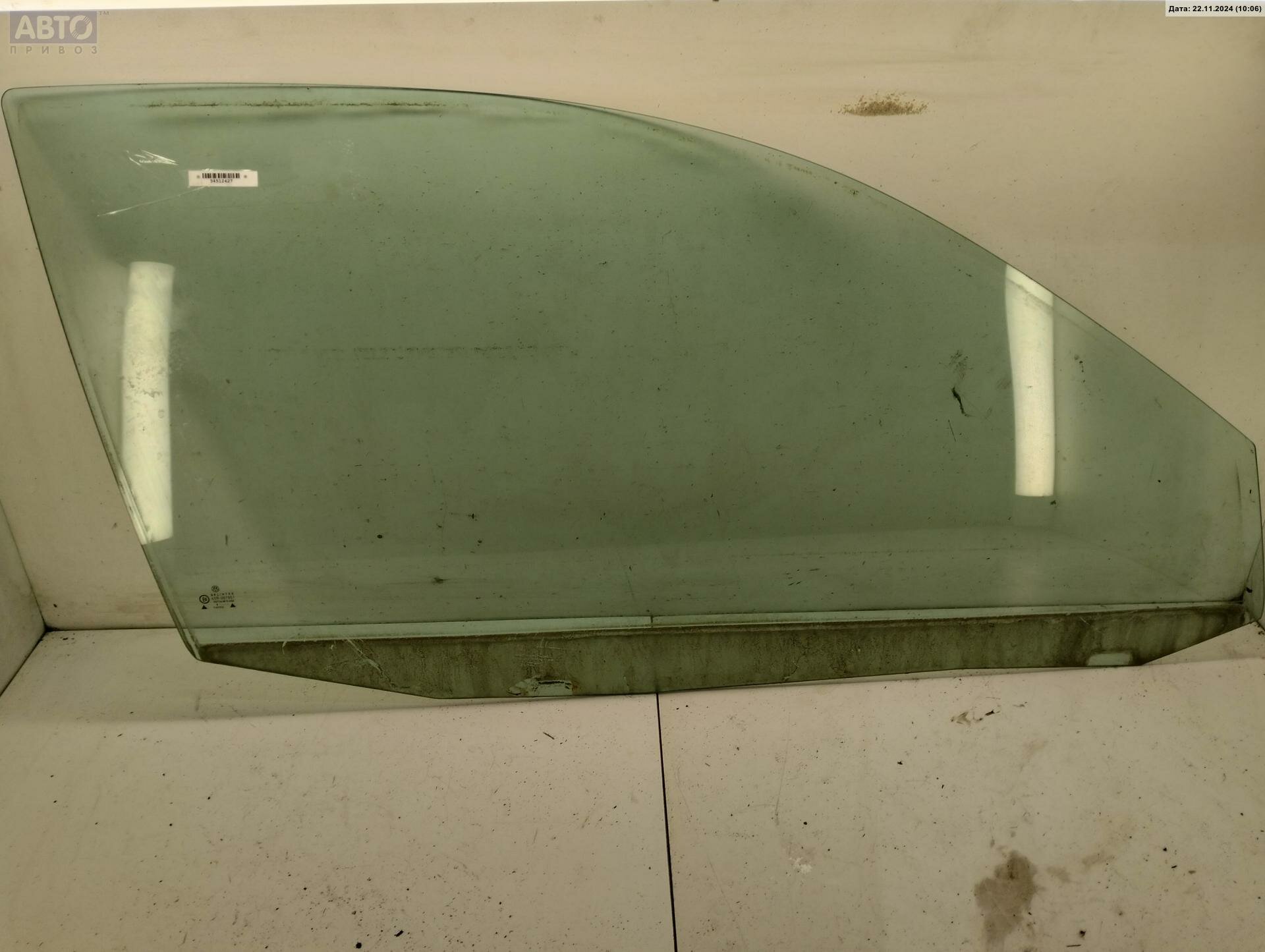 Стекло двери передней правой Volkswagen Golf-4