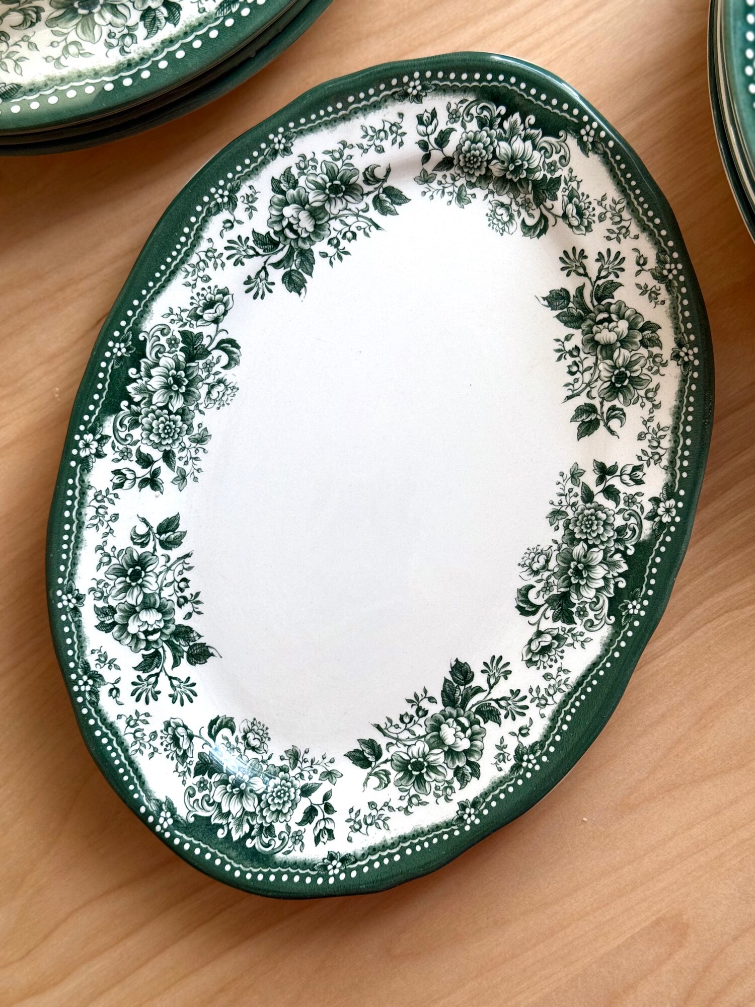 Блюдо овальное 25,4см Claytan Diana Rose Jade Green