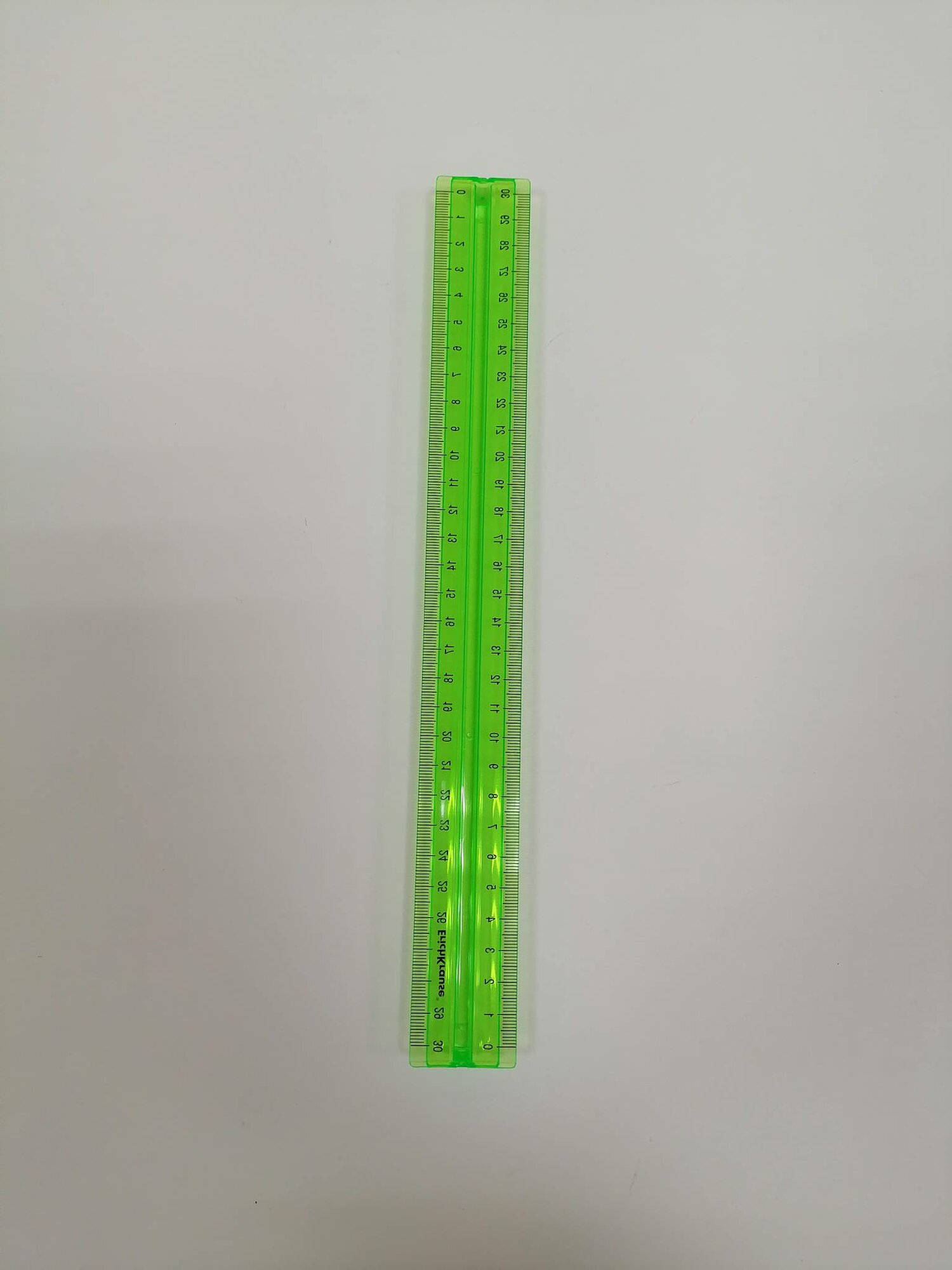 Линейка с держателем пластиковая Erich Krause Neon, 30см, зеленый 55523